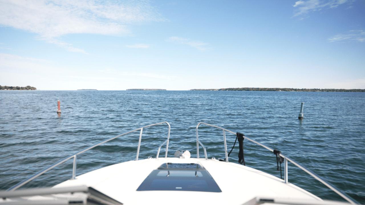 Boating Mini-Courses Aids to Navigation - CanBoat / NautiSavoir